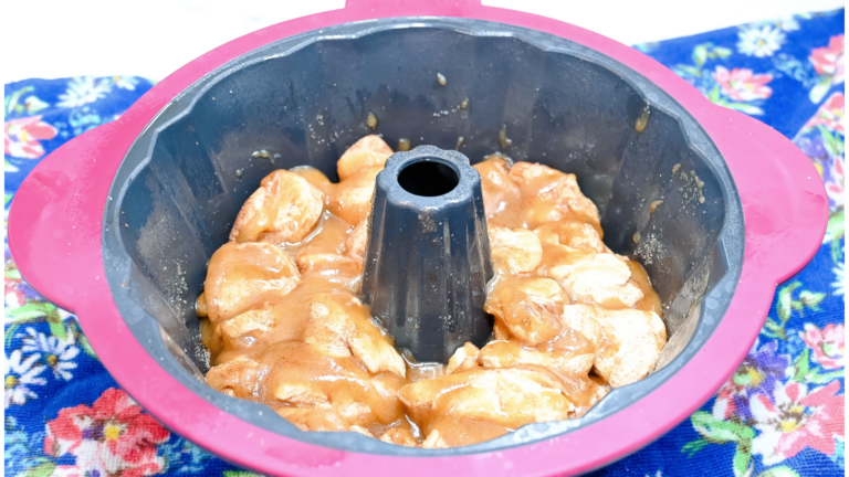 How to Make Microwave Monkey Bread | Just Microwave It