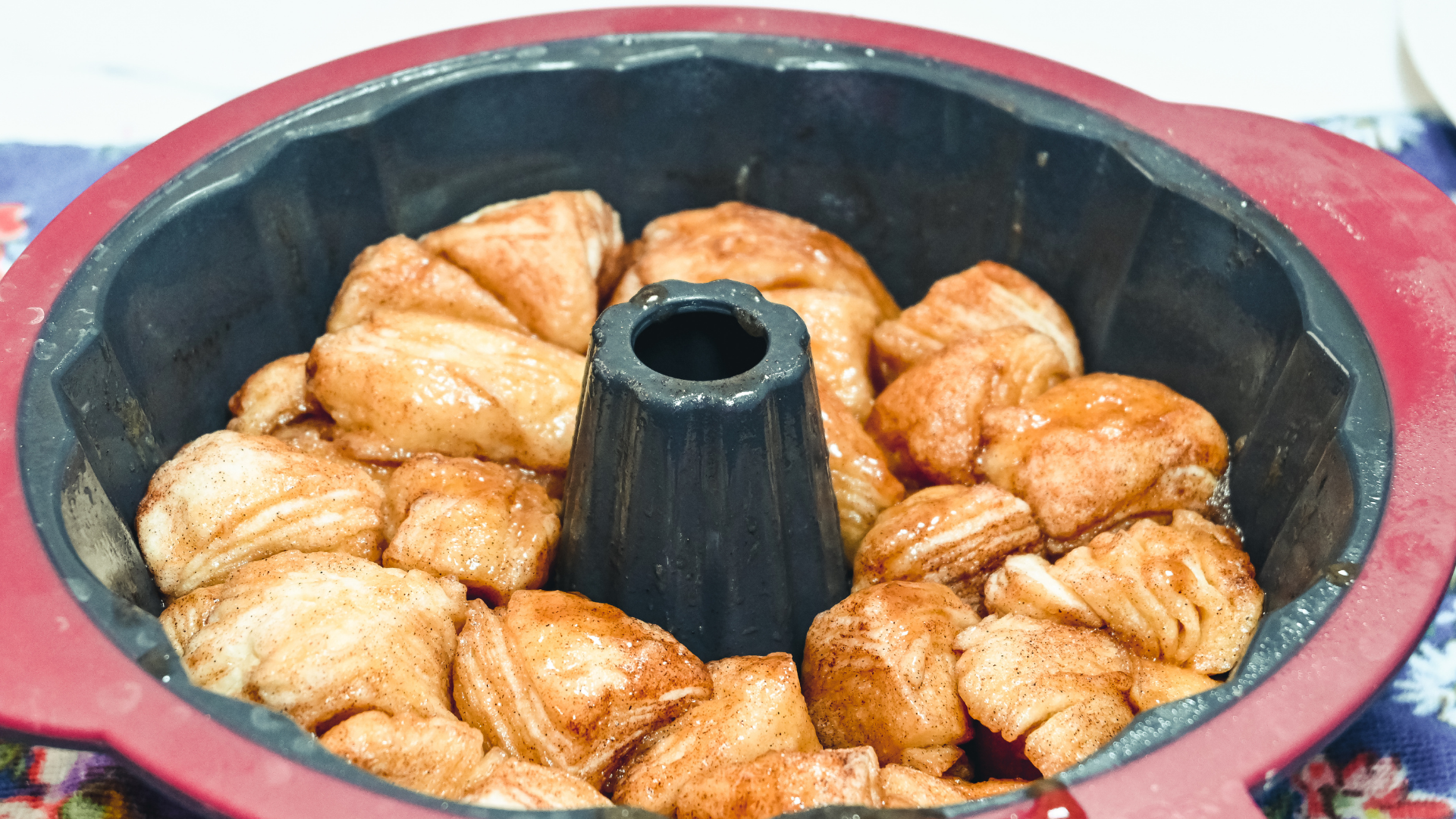 How to Make Microwave Monkey Bread | Just Microwave It