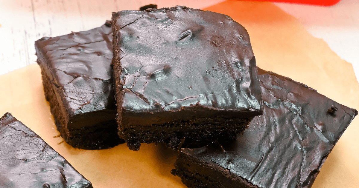 How to make Microwave Hard Chocolate Fudge Frosting in 2 Minutes | Just ...