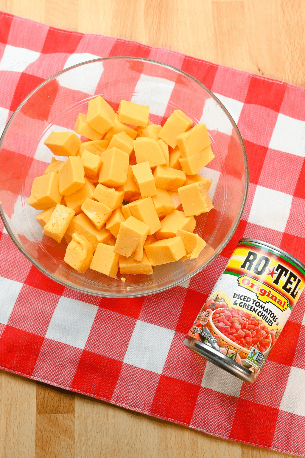 How to make 2 Ingredient Velveeta Rotel Queso Dip | Just Microwave It