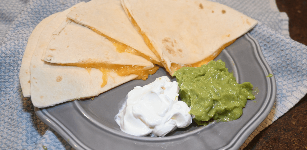 How to make a Quick Microwave Cheese Quesadilla | Just Microwave It